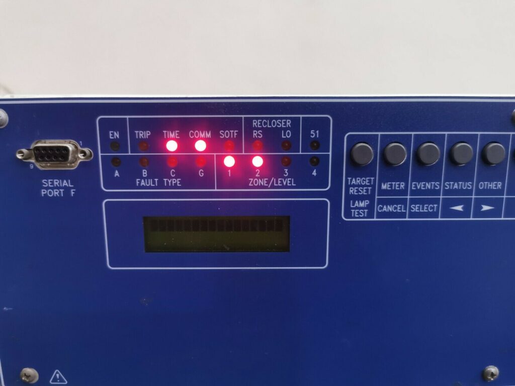 USED SEL 311C / 0311CO1H2425461 120/230V 50/60Hz PROTECTION AND ...