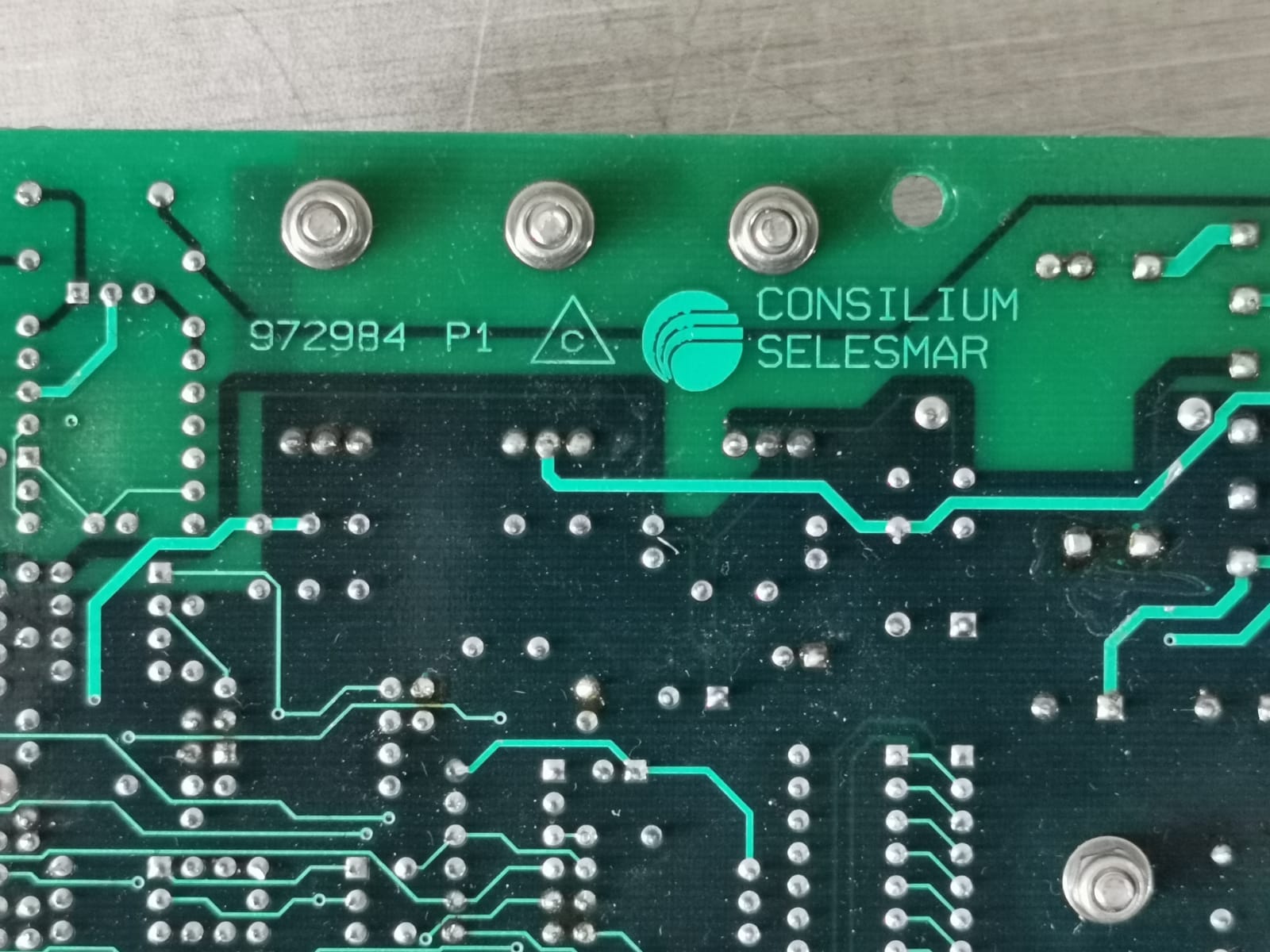 USED CONSILIUM SELESMAR 972981 / 972984 BAND MARINE RADAR - Orbit Surplus