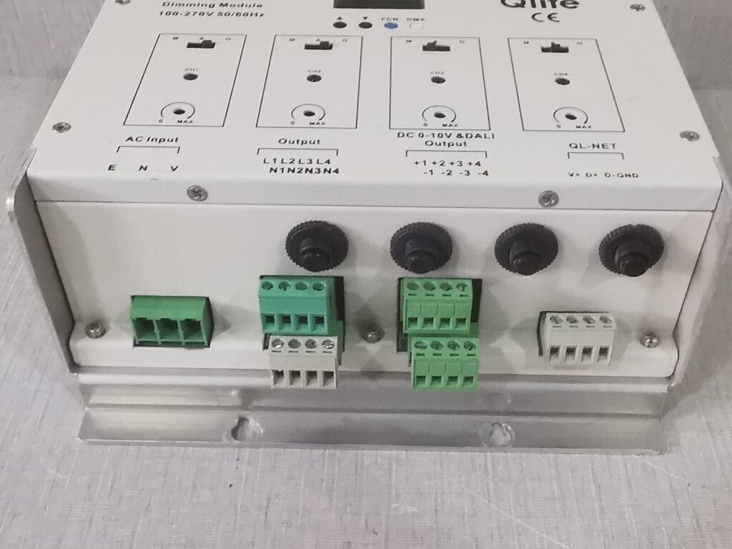 USED Qlite QL-410 4x10A Universal Dimming Module - Orbit Surplus