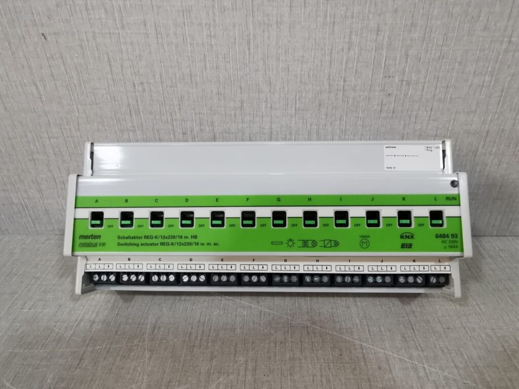 Merten KNX 648493 Switching Actuator REG-K/12x230/16 w. m. ac. Instabus ...