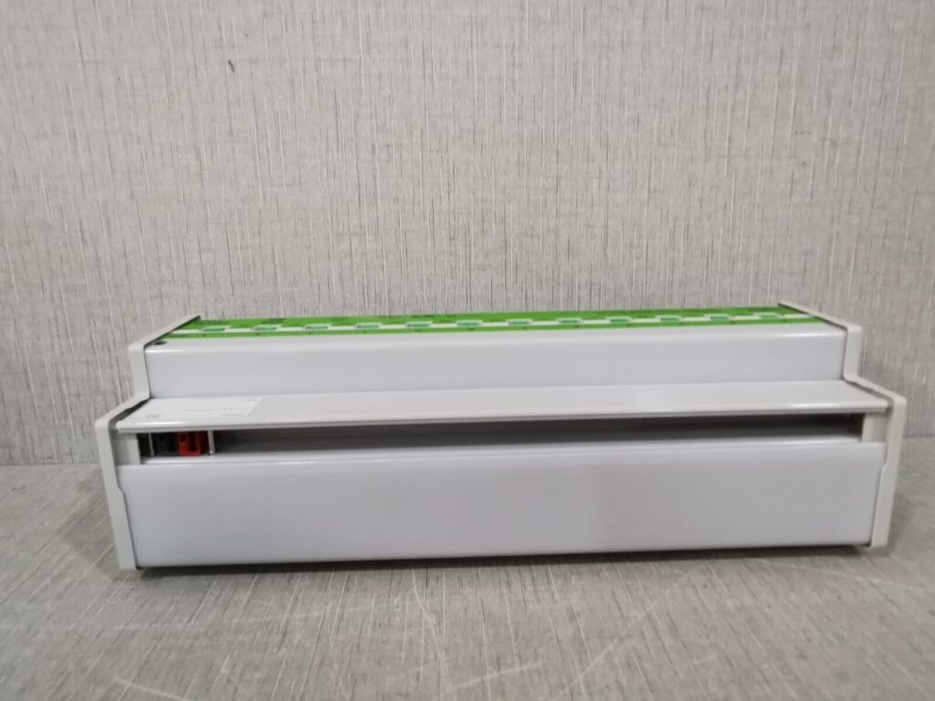 Merten KNX 648493 Switching Actuator REG-K/12x230/16 w. m. ac. Instabus ...