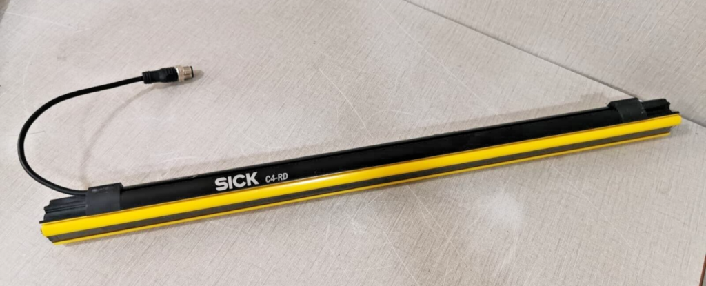 USED SICK D-79183 Waldkirch Photoelectric Sensor GS020G-243ZZ1A0ZZZ ...