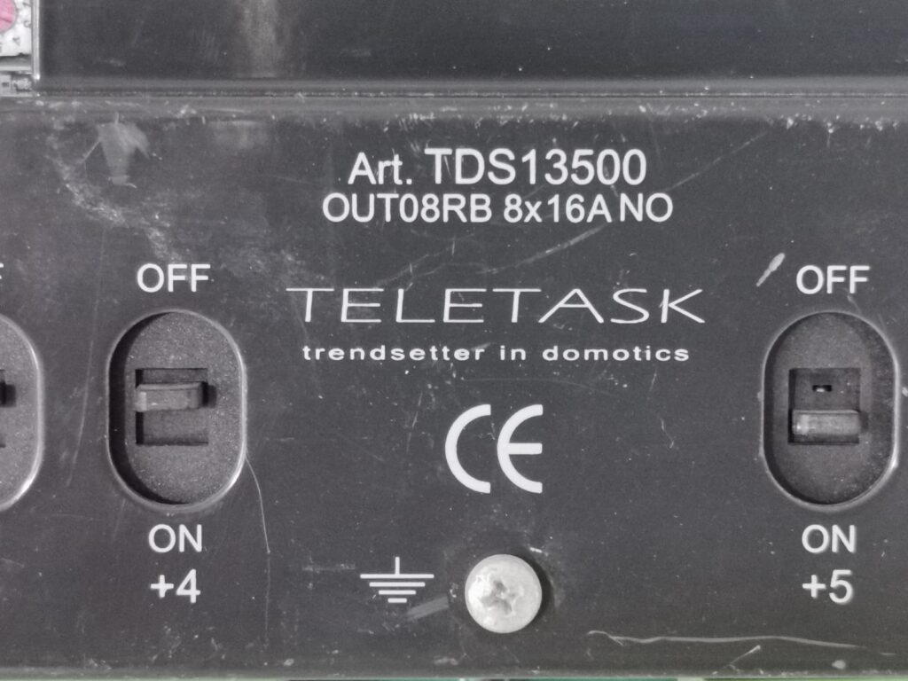 Used TELETASK TDS13500 OUT08RB 8X16A/NO Relay Interface TDS13510 ...