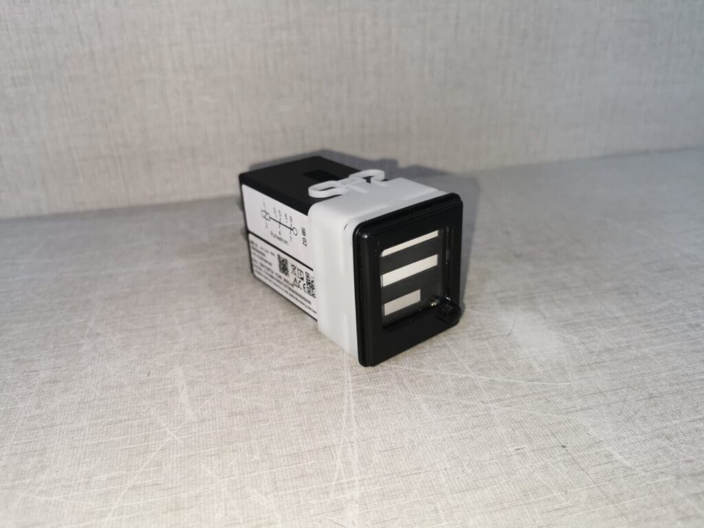 Phoenix Contact MR21 Drop Indicator/Annunciator Relays - NEW OPEN BOX ...
