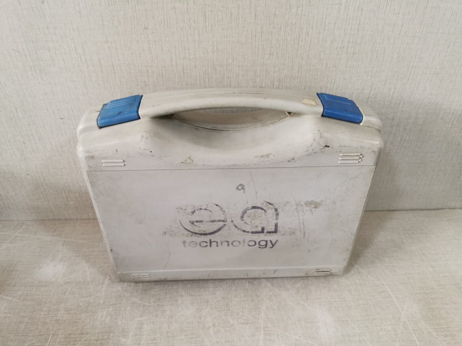 USED EA Technology UltraTEV UT2-20/29 Detector-Incomplete Accs. & Need ...